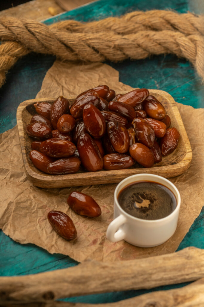 Are Dates Low Carb? A Guide to the Carb Content of Dates - Actually Low ...